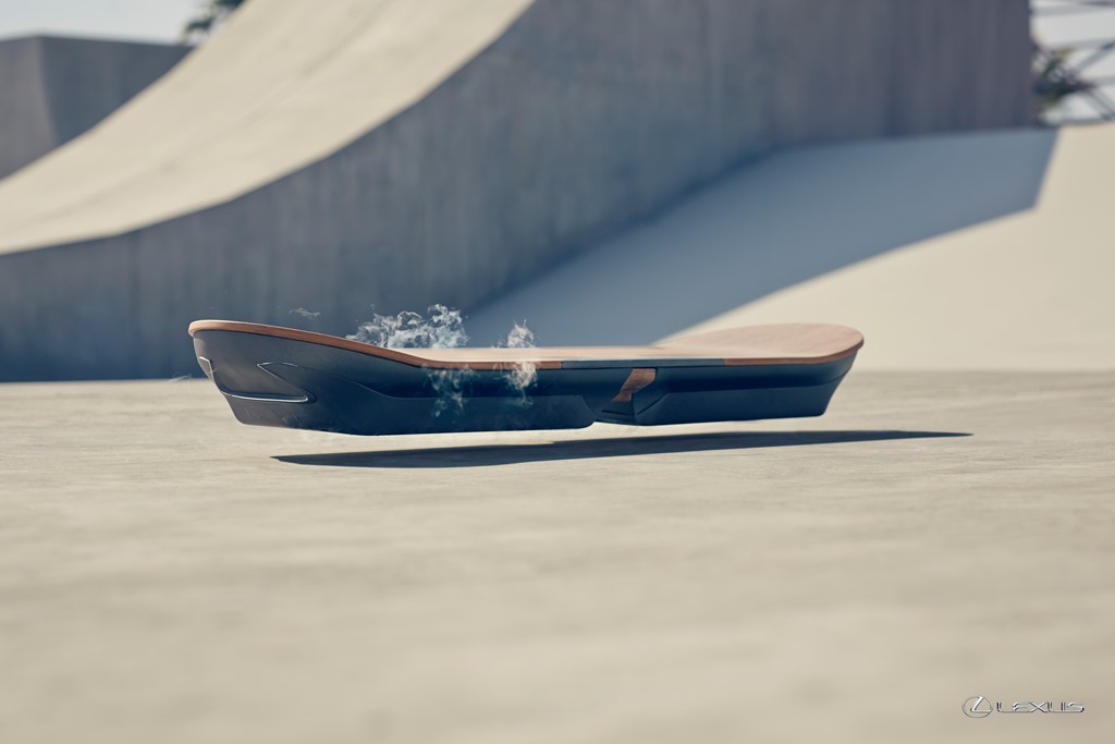 Skateboard: Lexus lancia il primo hoverboard a levitazione magnetica ...