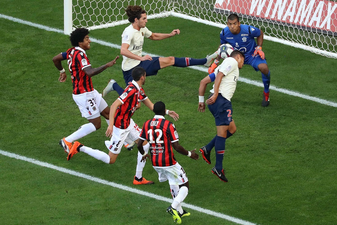 Rabiot verso il Barcellona, David Luiz al Benfica
