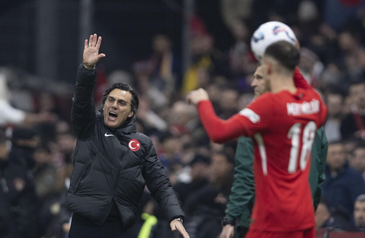 Mondiali 2026: l'Italia c'è! L'Aeroplanino Vincenzo Montella ci vola ...